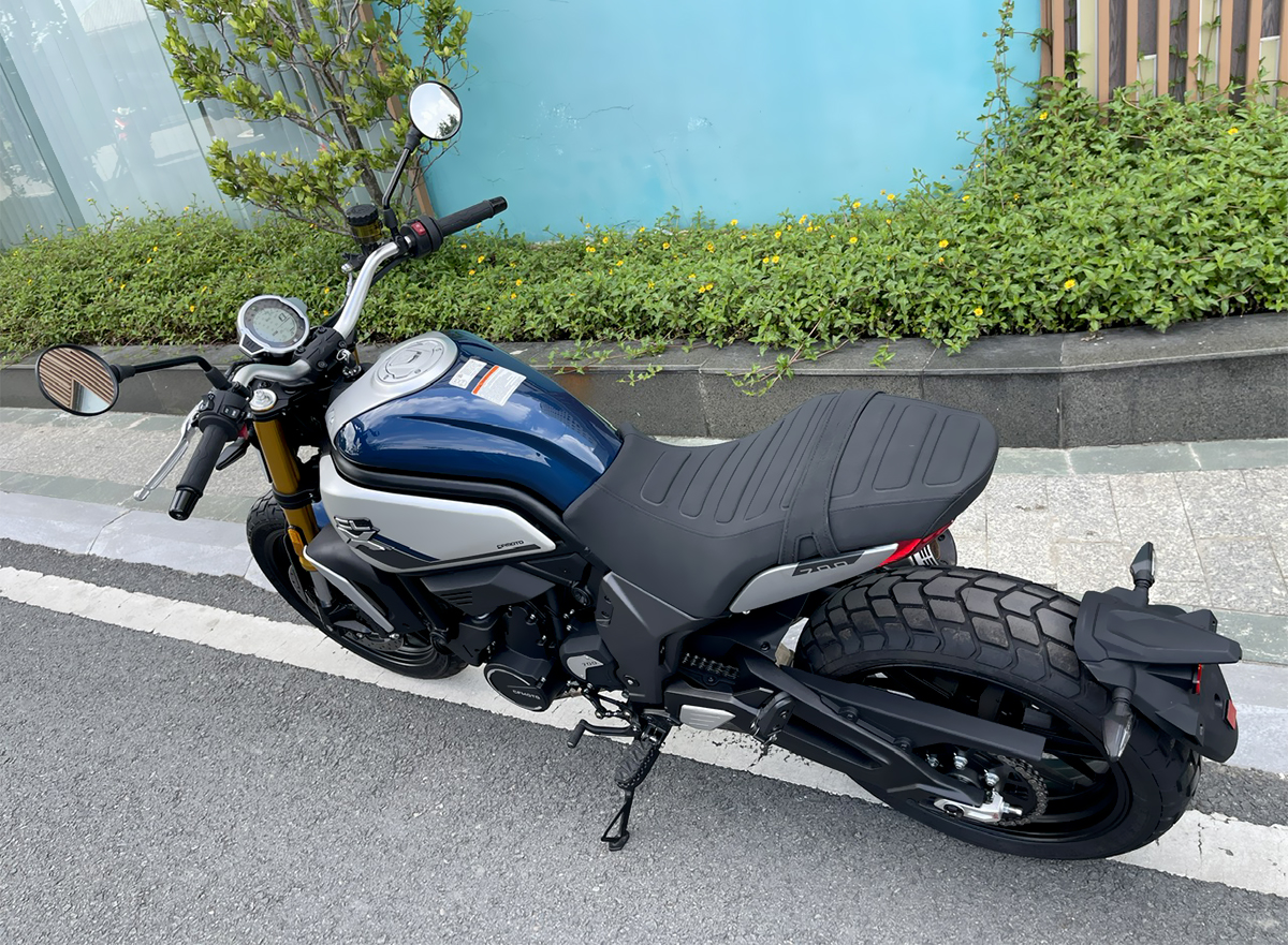 CF MOTO 700CL-X Heritage Giá Bao Nhiêu Tiền?