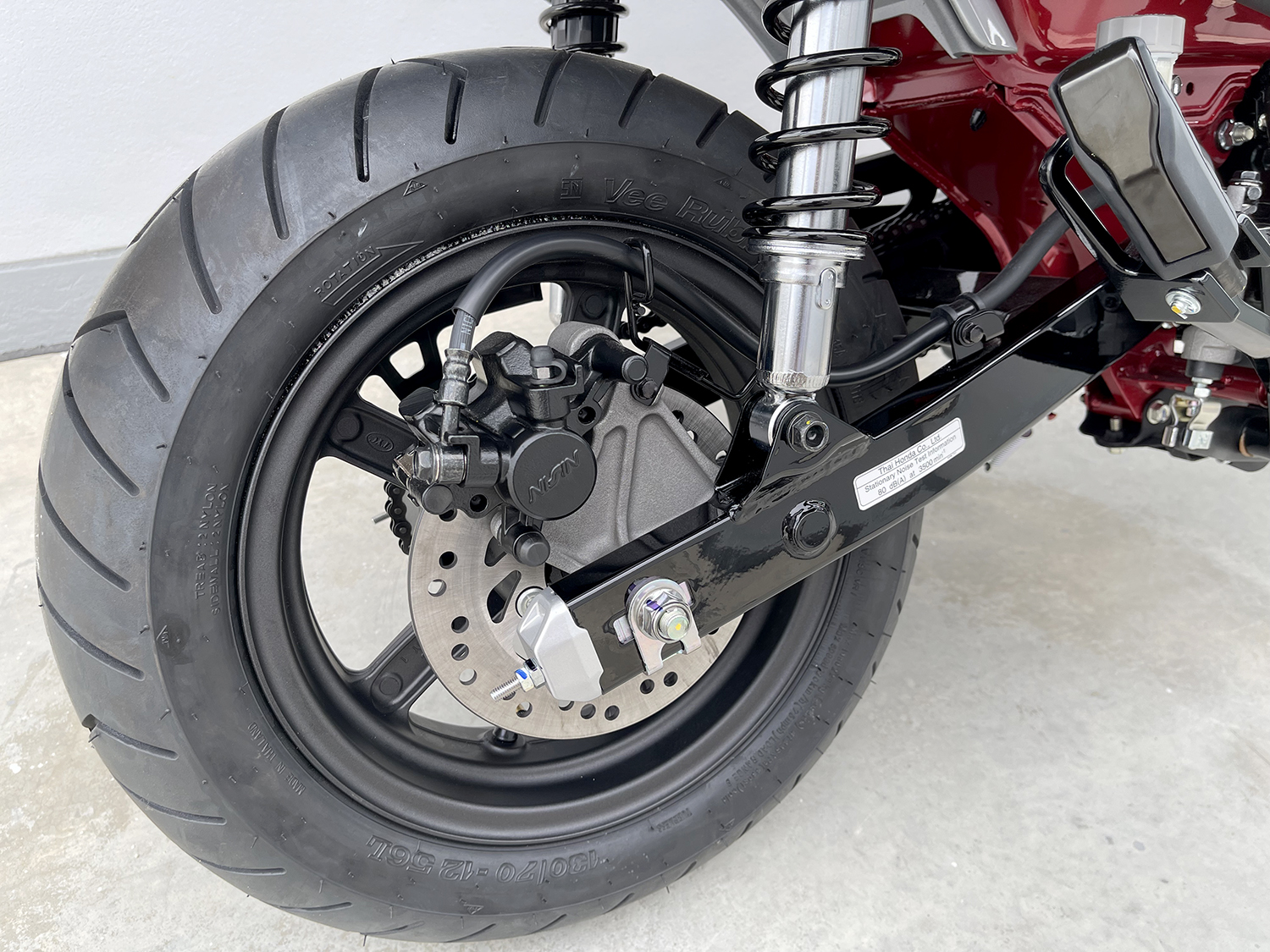 Honda Dax ST125 ABS 2023 màu đỏ chính hãng
