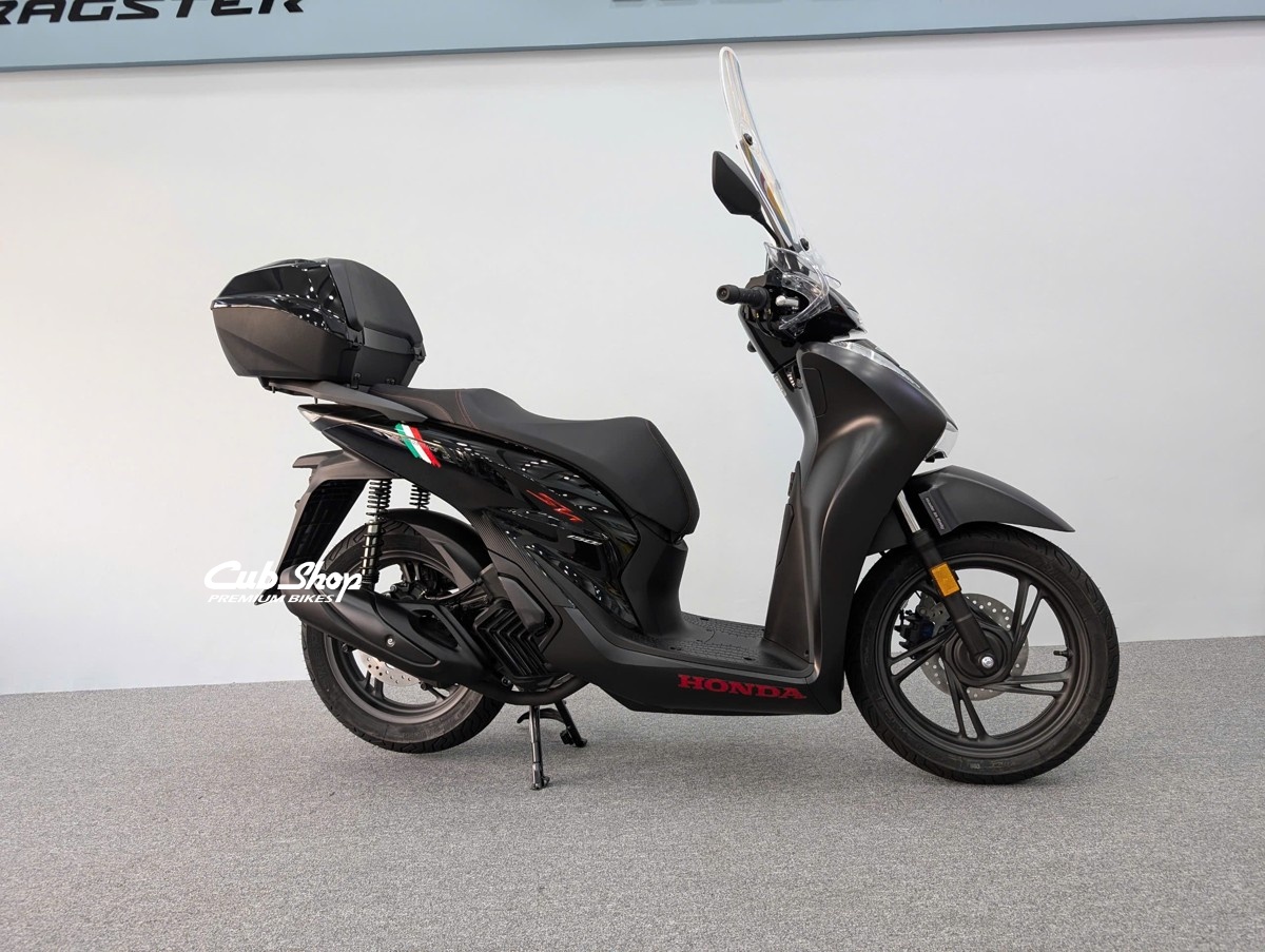 Bộ sưu tập hình ảnh xe Honda Sh150i Sport 2025 màu đen bùng nổ tại Việt Nam