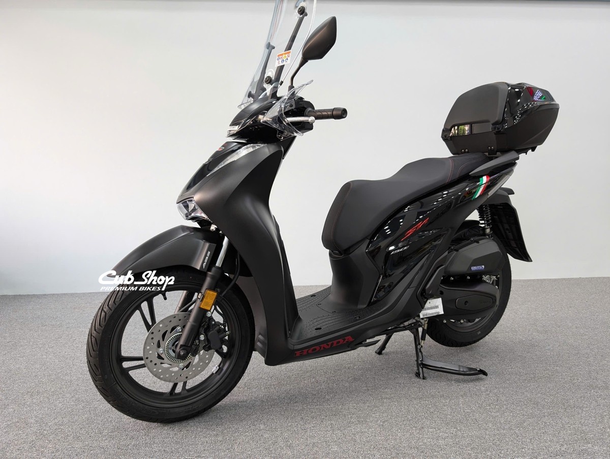 Bộ sưu tập hình ảnh xe Honda Sh150i Sport 2025 màu đen bùng nổ tại Việt Nam